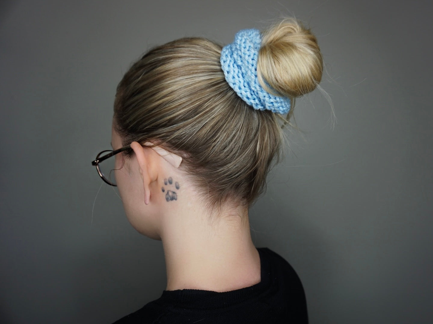 Knit Scrunchie in Baby Blue – Charlie and Luna Co